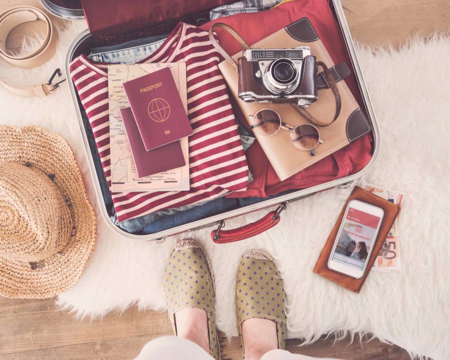Her Packing List - Pack Light. Travel Confidently. // Smart Packing ...